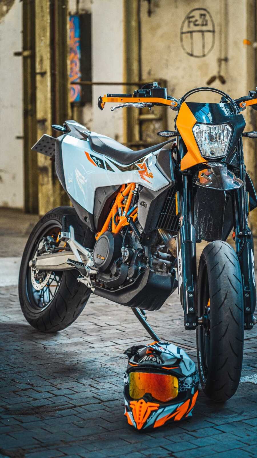 KTM 690 SMC Wallpapers (34 images) - WallpaperCat
