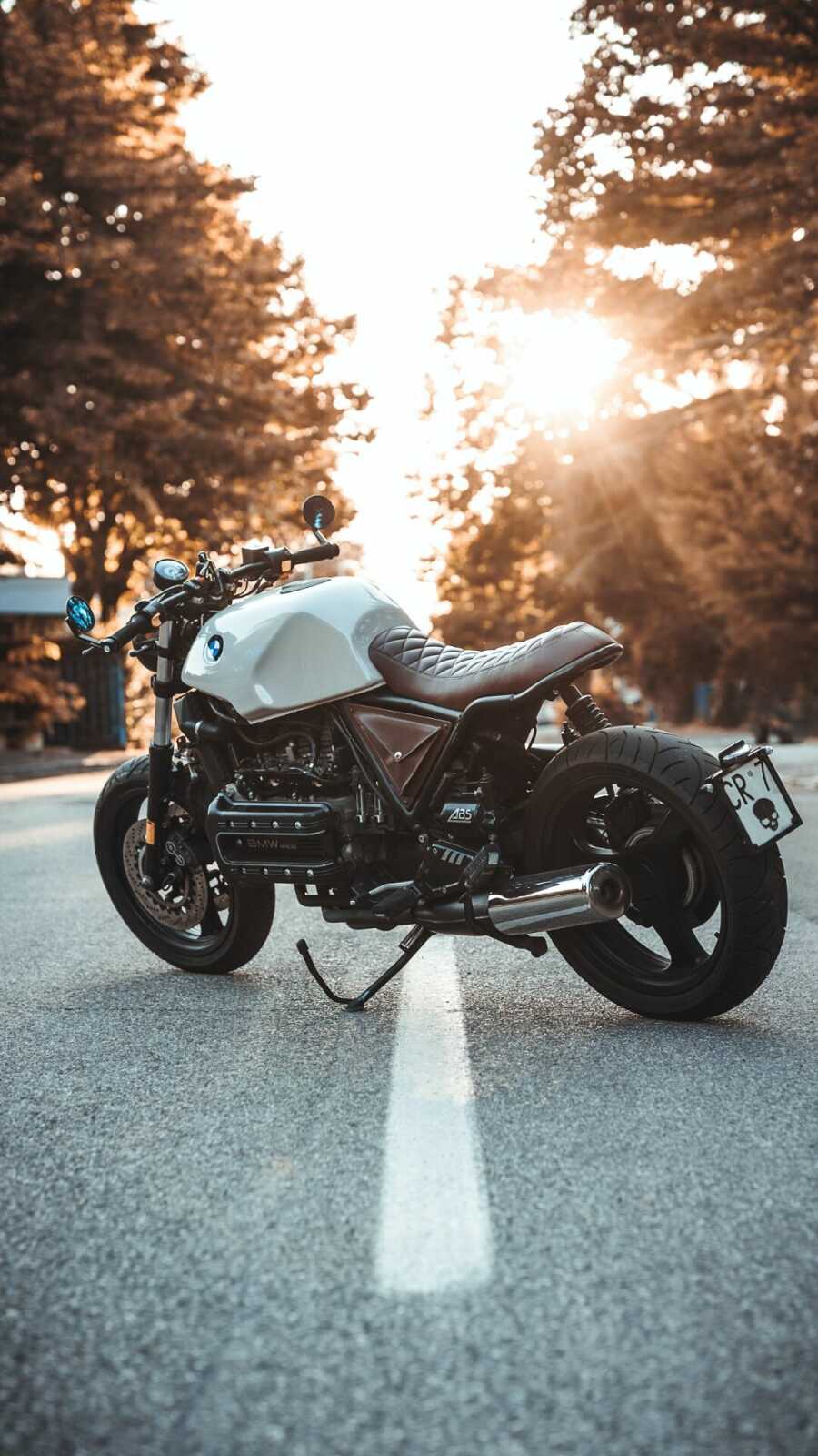 Motorcycle Wallpapers (32 images) - WallpaperCat