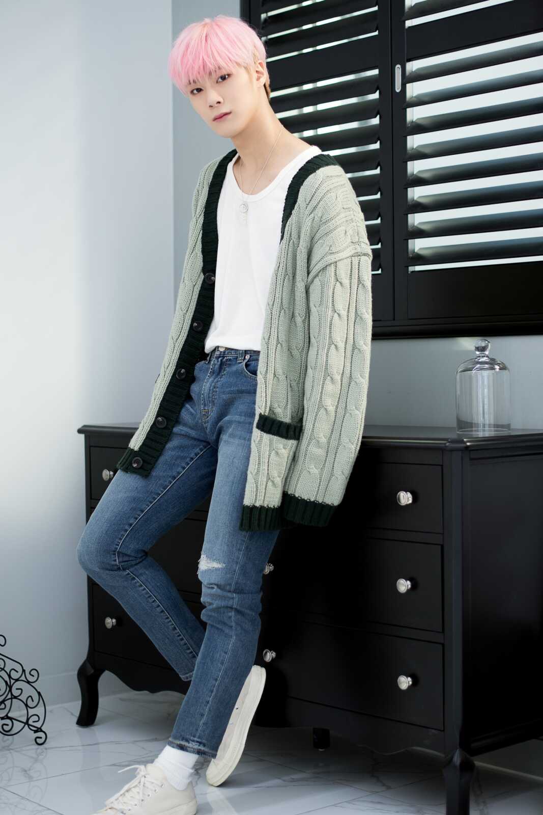 Moon Bin Wallpapers (36 images) - WallpaperCat