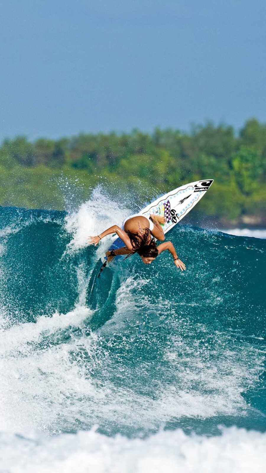 Girl Surfing Wallpapers (67 images) - WallpaperCat