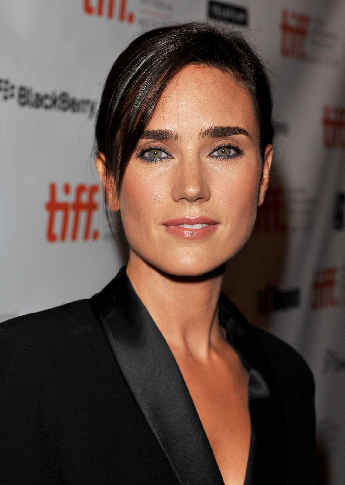 Jennifer Connelly Wallpapers (25 images) - WallpaperCat