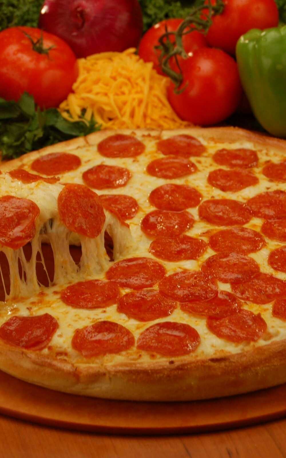 Pizza Wallpapers (64 images) - WallpaperCat