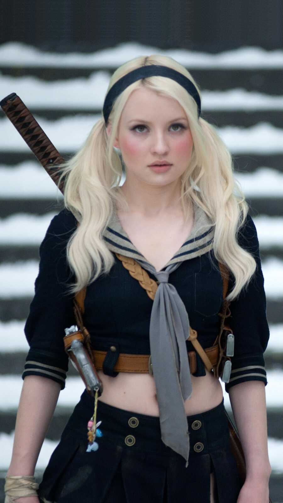 Emily Browning Wallpapers (28 images) - WallpaperCat
