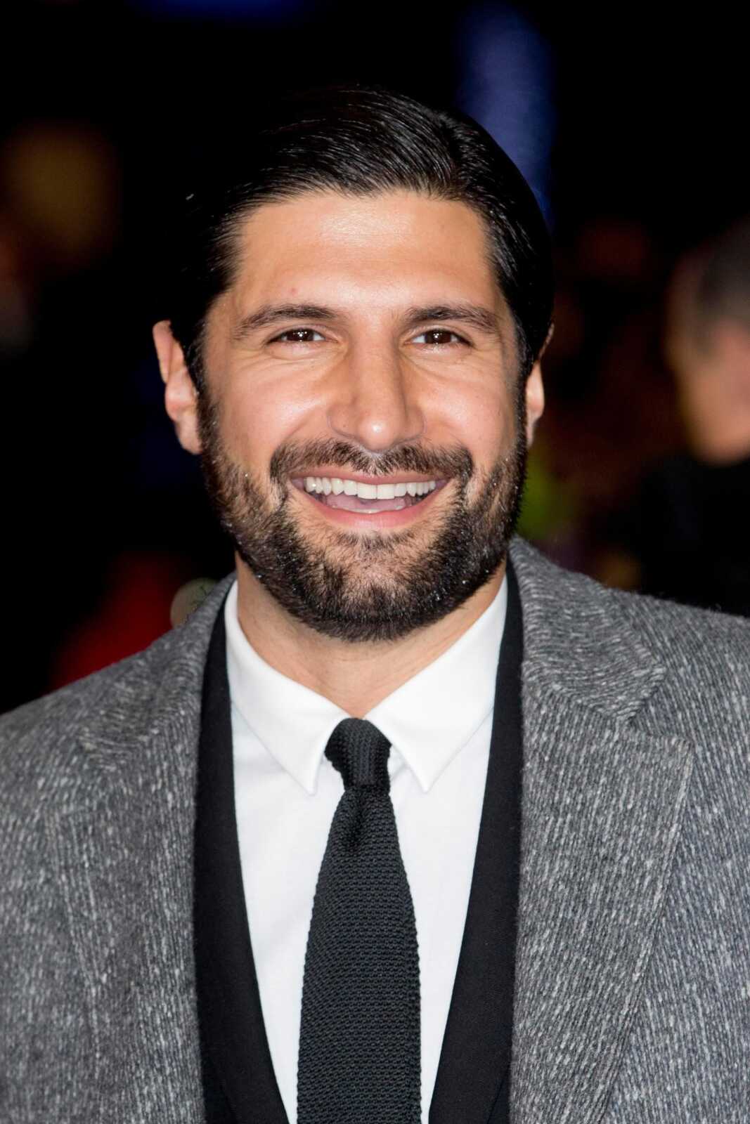 Kayvan Novak Wallpapers (29 images) - WallpaperCat