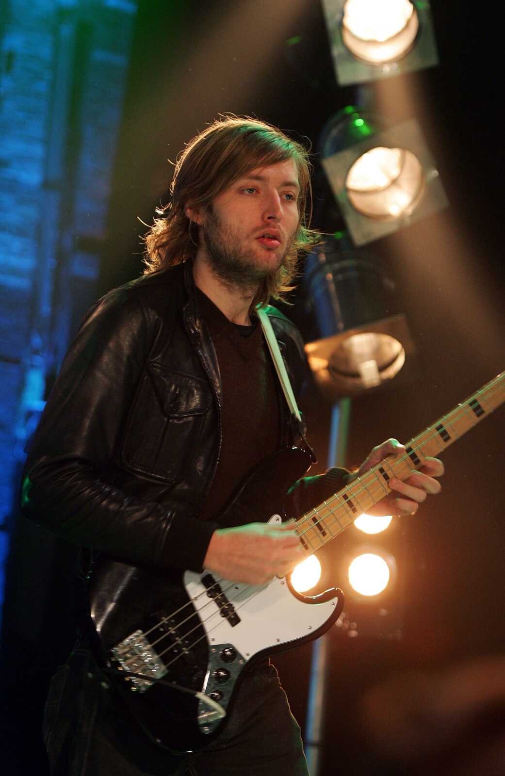 Mark Stoermer Wallpapers (10 images) - WallpaperCat