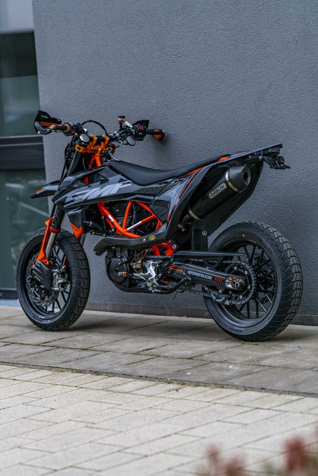 KTM 690 SMC Wallpapers (34 images) - WallpaperCat