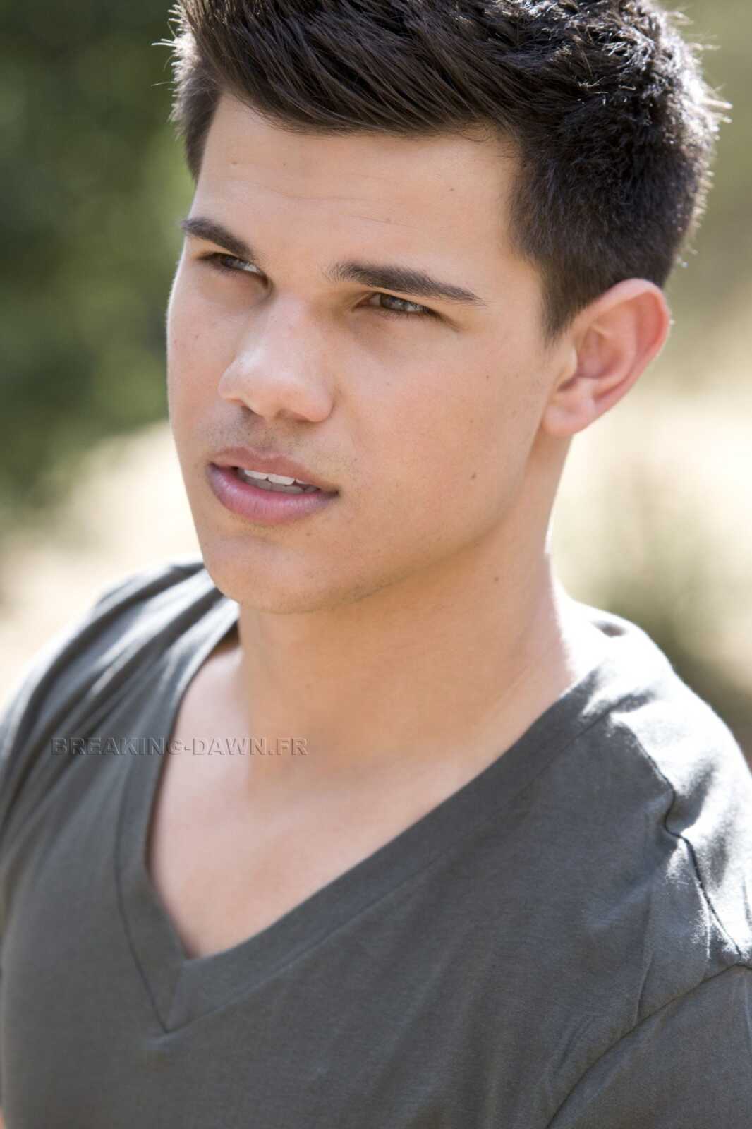 Jacob (Twilight) Wallpapers (21 images) - WallpaperCat
