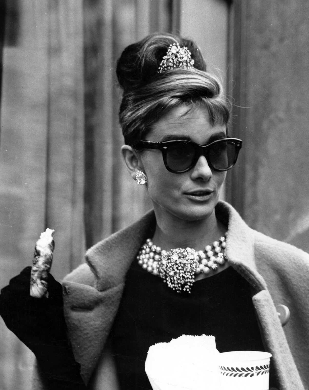 Breakfast at Tiffany's Wallpapers (36 images) - WallpaperCat