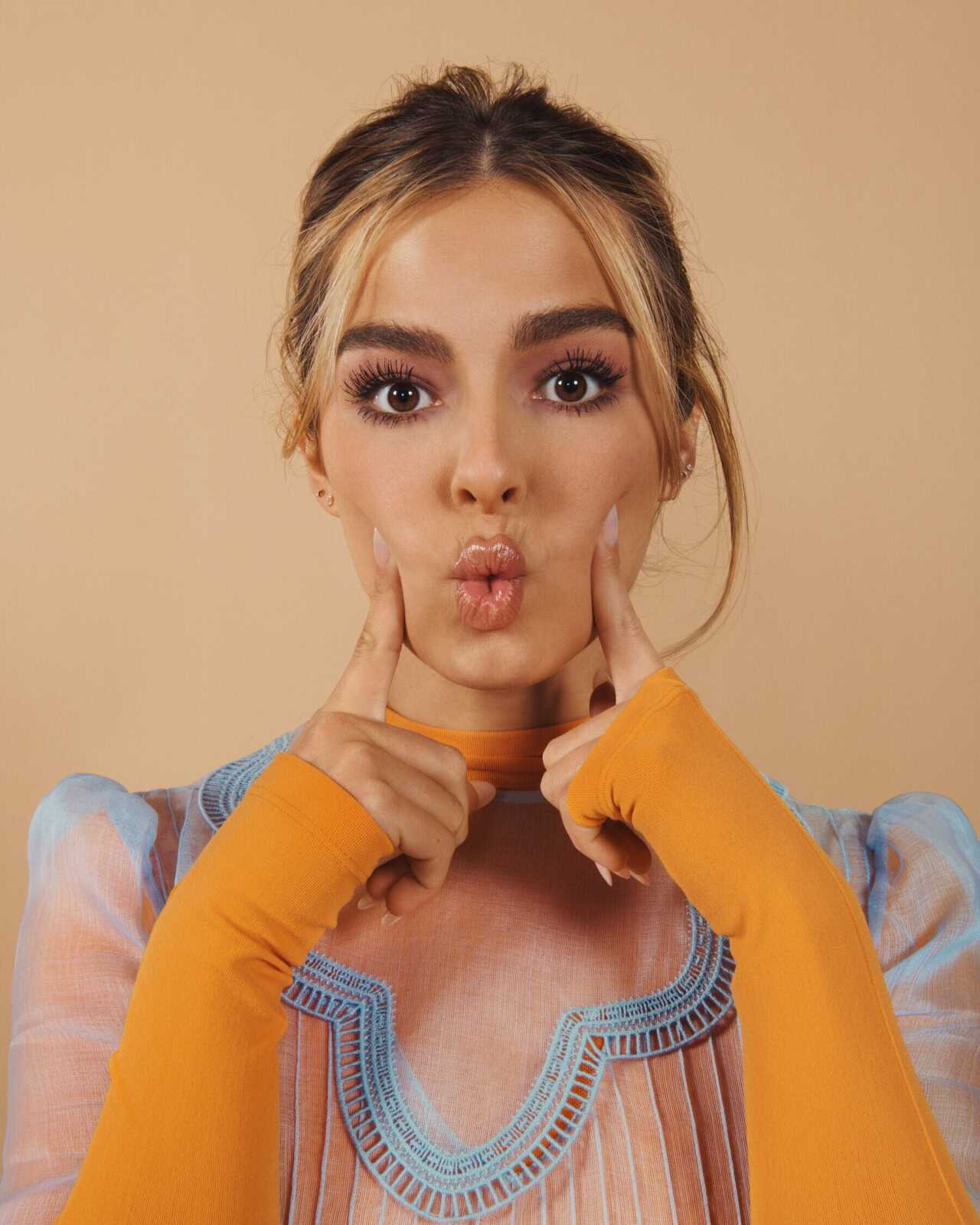 Addison Rae Wallpapers (13 images) - WallpaperCat