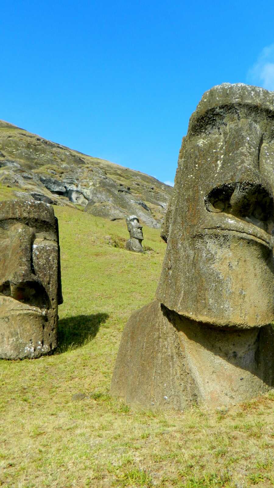 Moai Wallpapers (28 images) - WallpaperCat