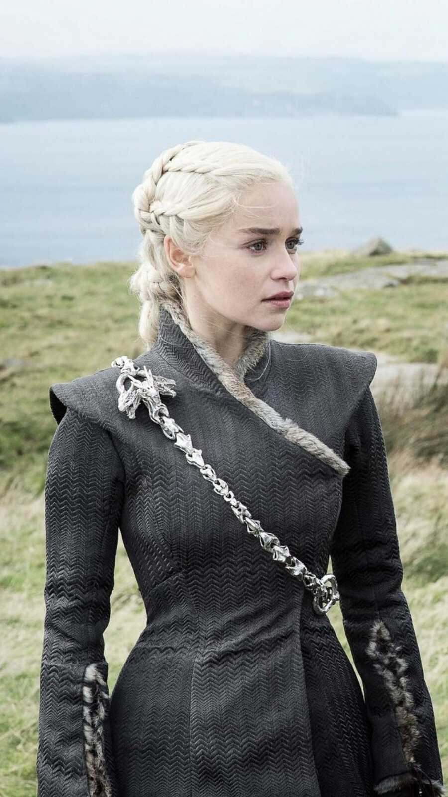 Daenerys Wallpapers (41 images) - WallpaperCat