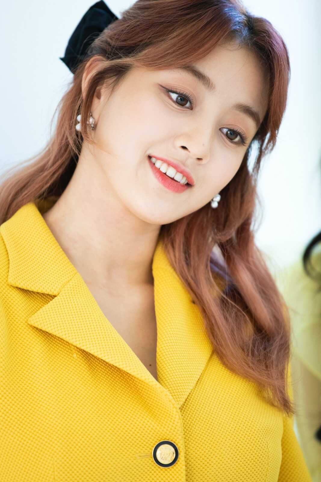Jihyo (TWICE) Wallpapers (41 images) - WallpaperCat
