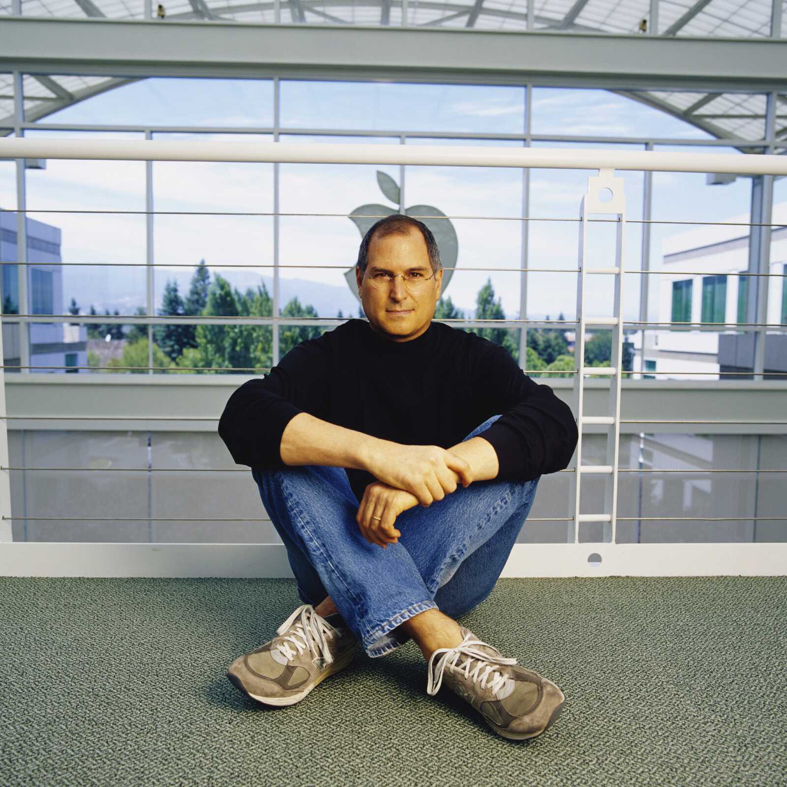 Steve Jobs Wallpapers (31 images) - WallpaperCat