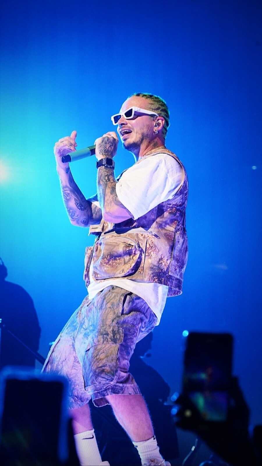 J. Balvin Wallpapers (39 images) - WallpaperCat