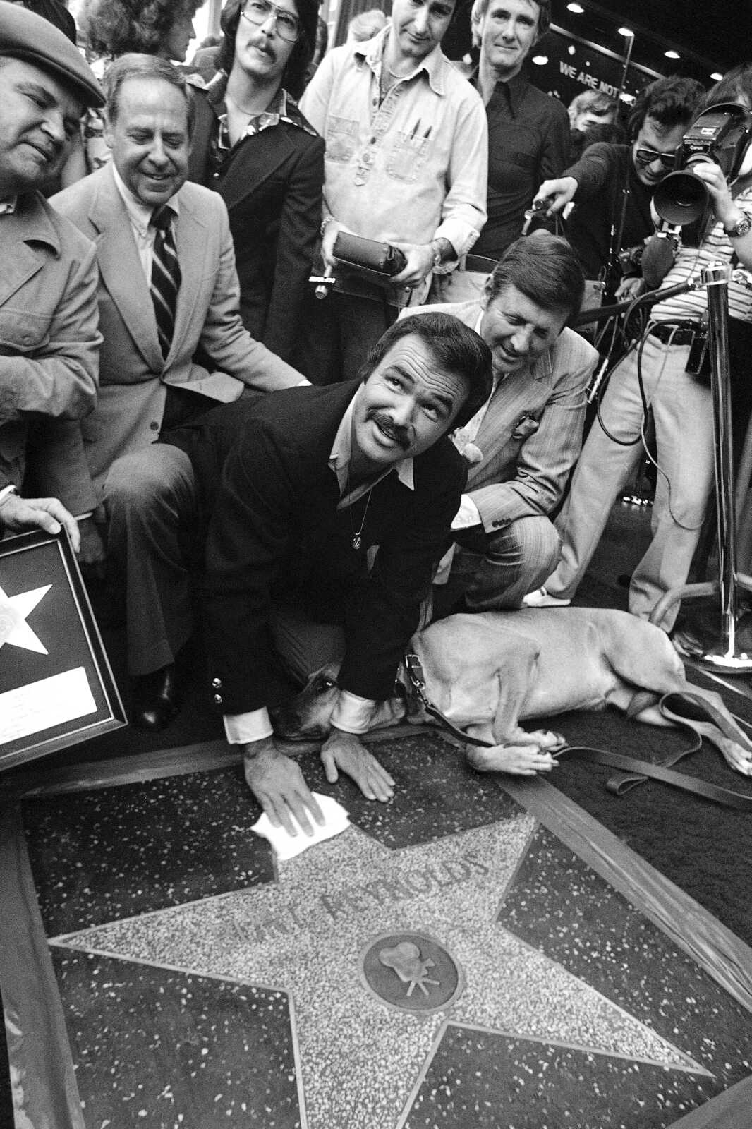 Burt Reynolds Wallpapers (30 images) - WallpaperCat