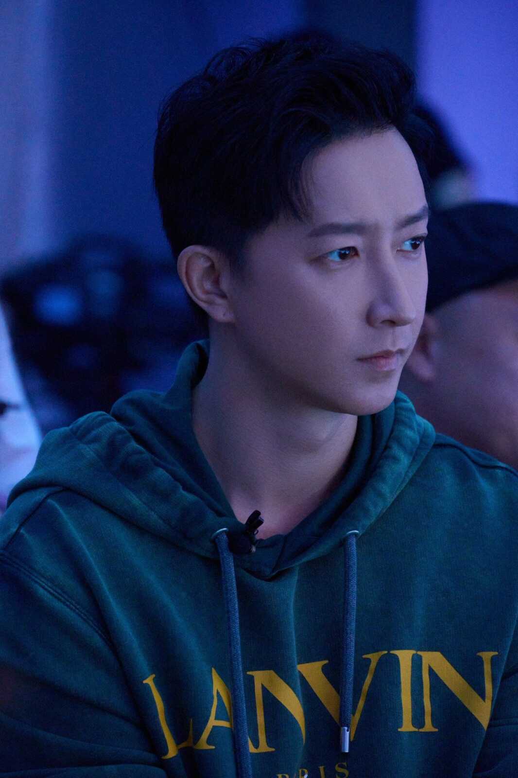 Han Geng Wallpapers (11 images) - WallpaperCat