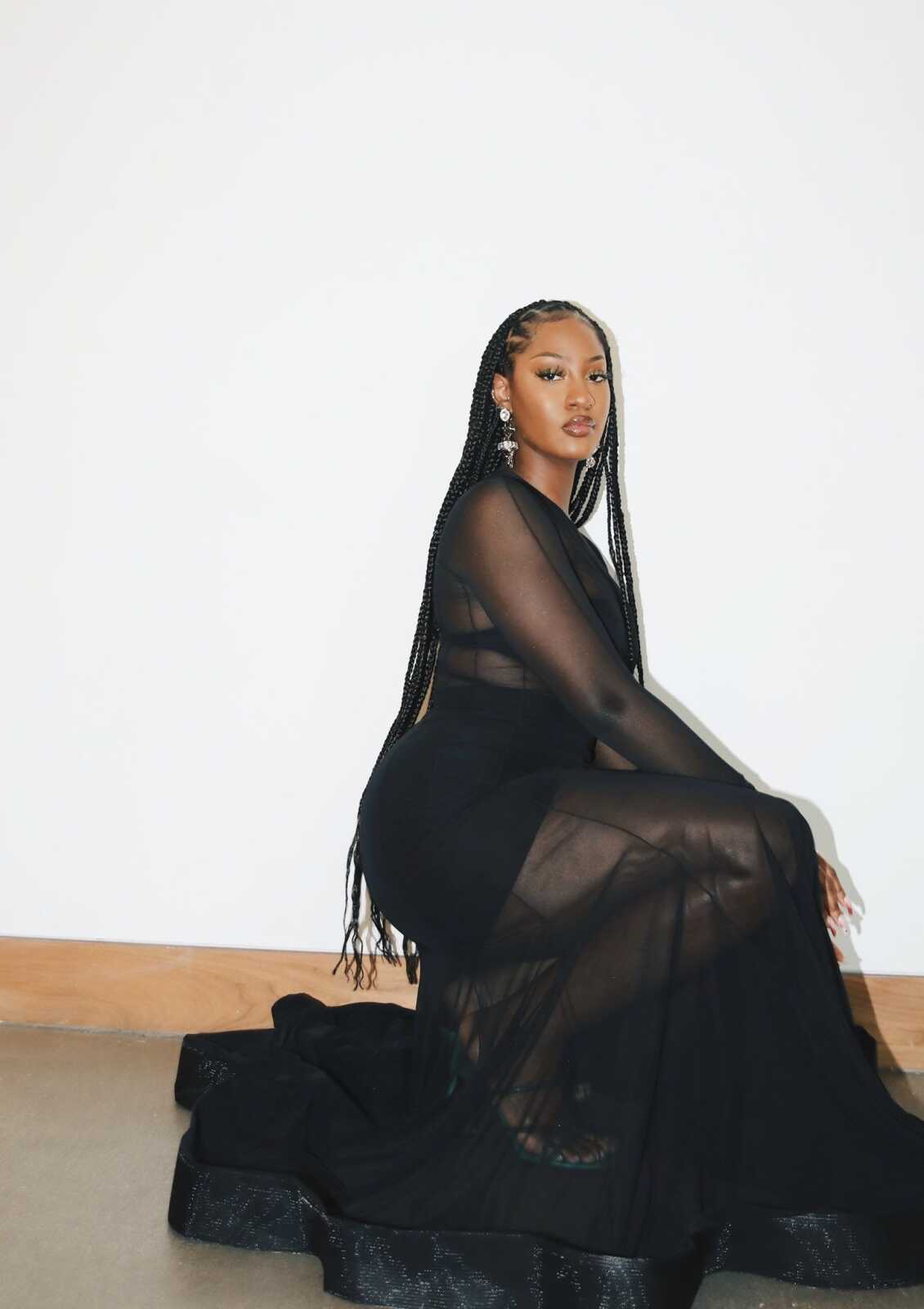 Tems (Singer) Wallpapers (25 images) - WallpaperCat