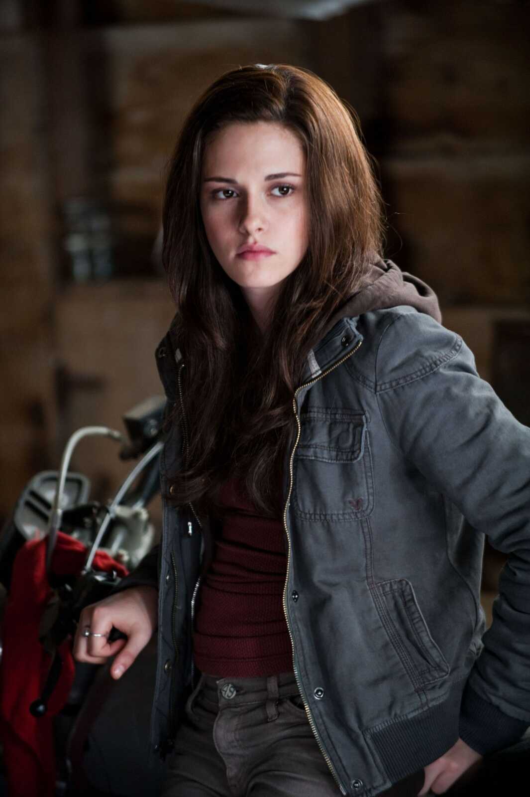 Bella (Twilight) Wallpapers (48 images) - WallpaperCat