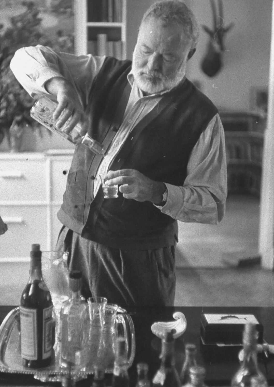 Ernest Hemingway Wallpapers (24 images) - WallpaperCat