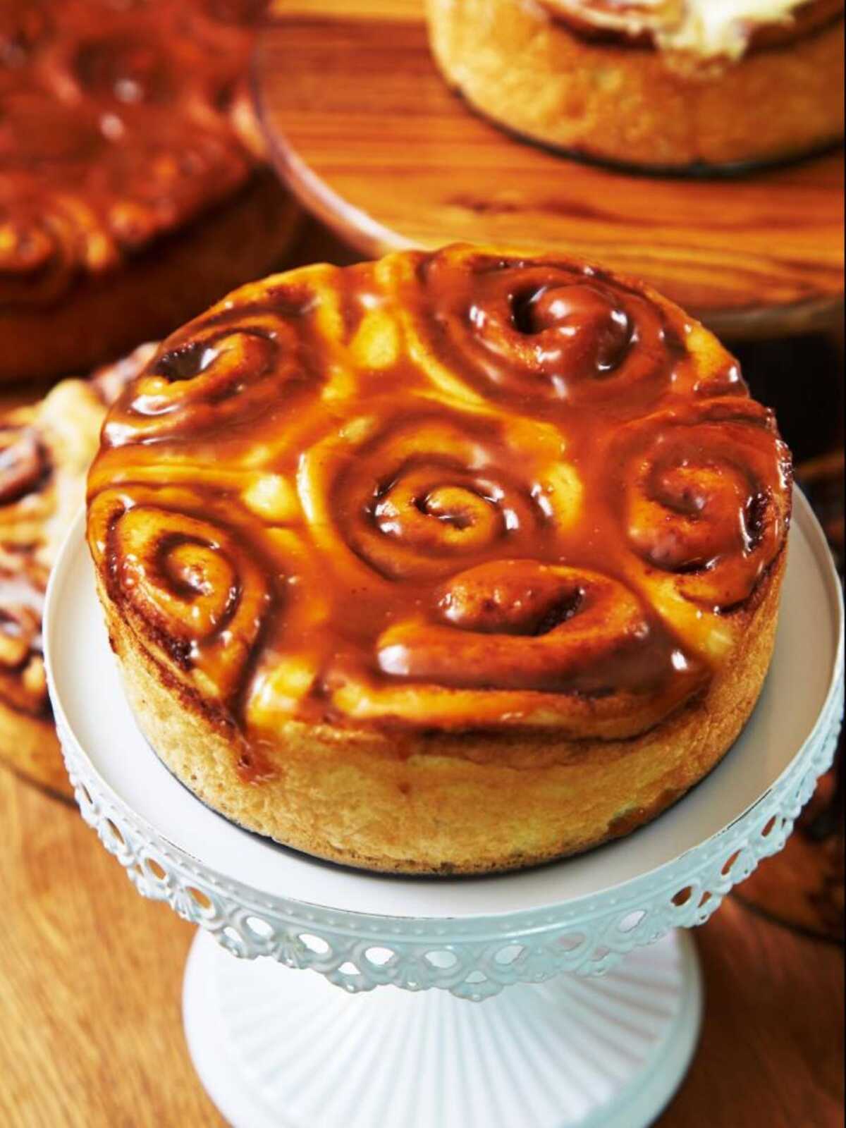 Cinnamon roll Wallpapers (34 images) - WallpaperCat
