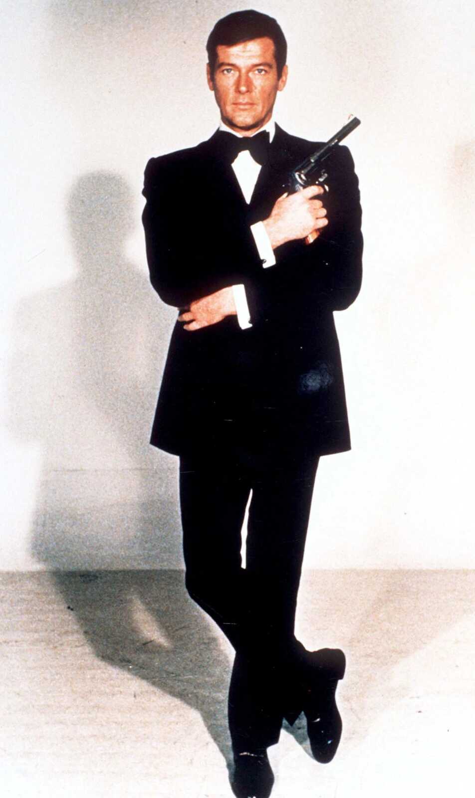 James Bond (Roger Moore) Wallpapers (13 images) - WallpaperCat