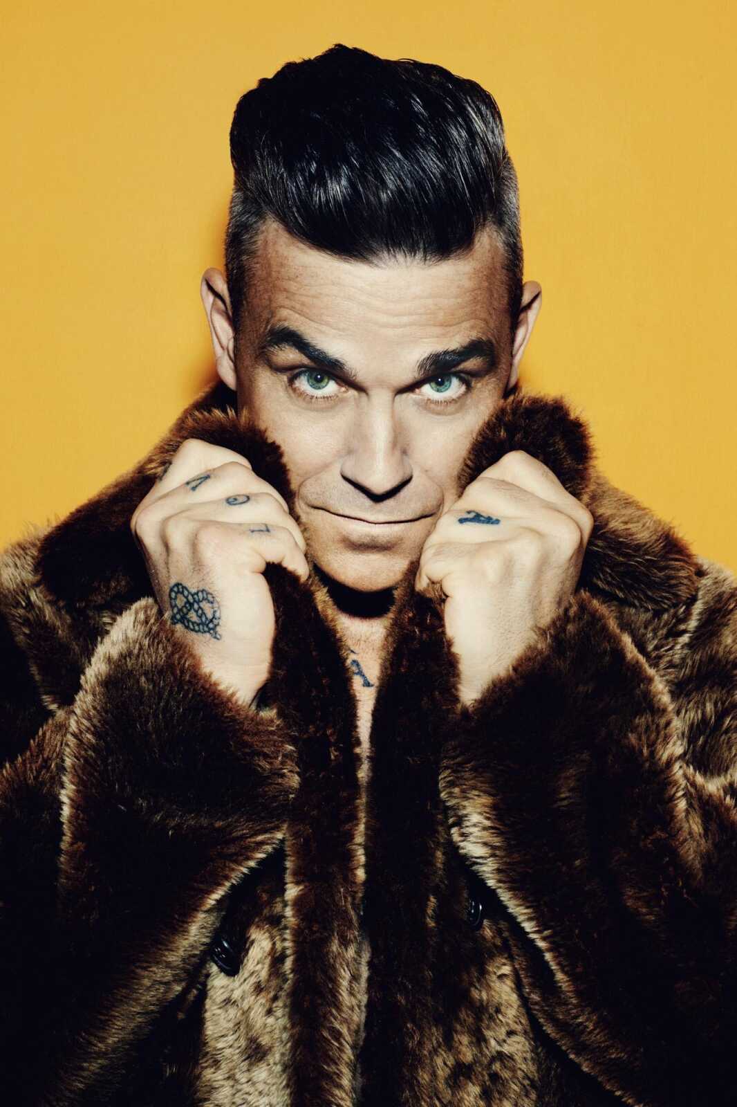Robbie Williams Wallpapers (30 images) - WallpaperCat