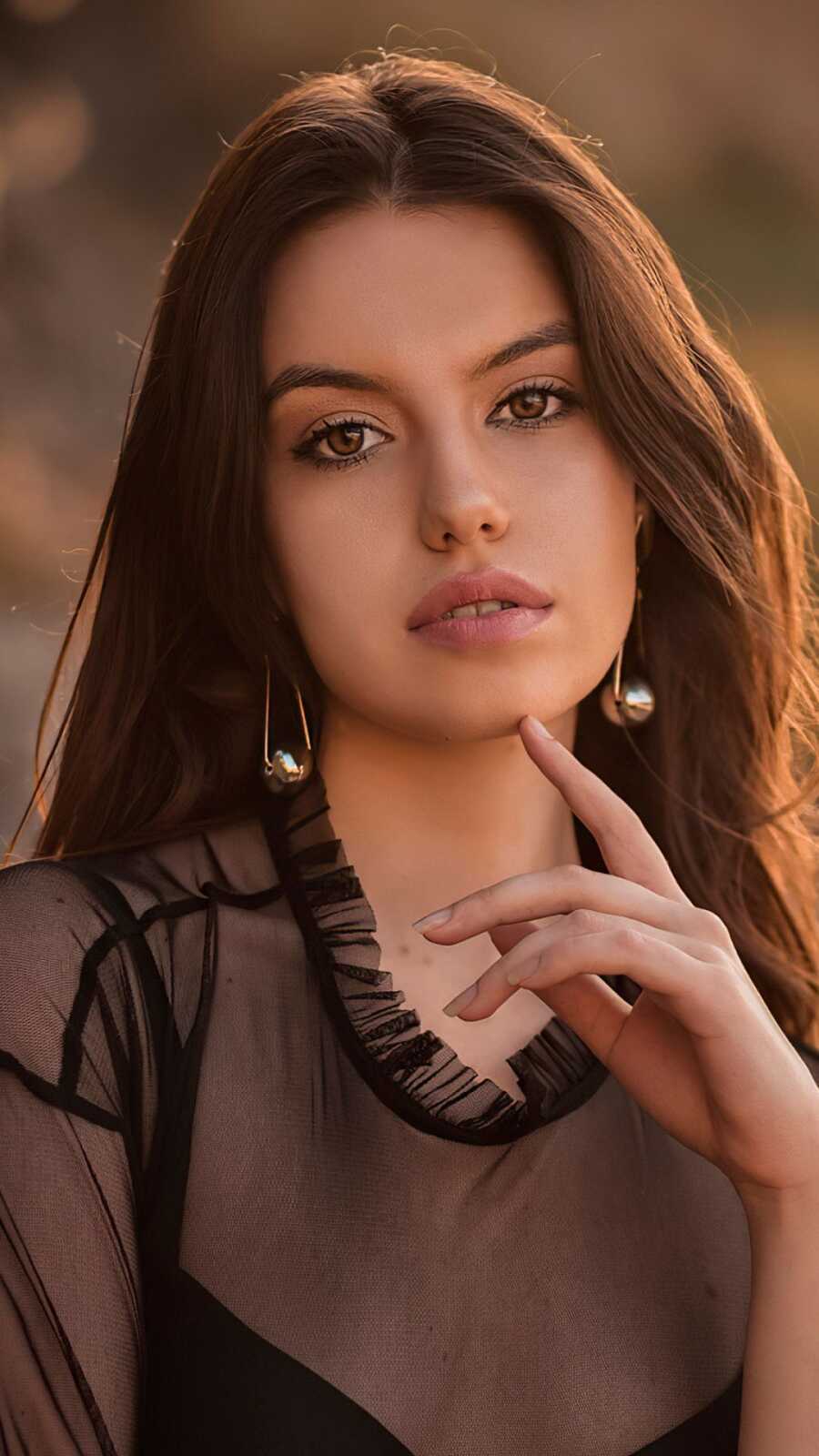 Most Beautiful Women Wallpapers (60 images) - WallpaperCat