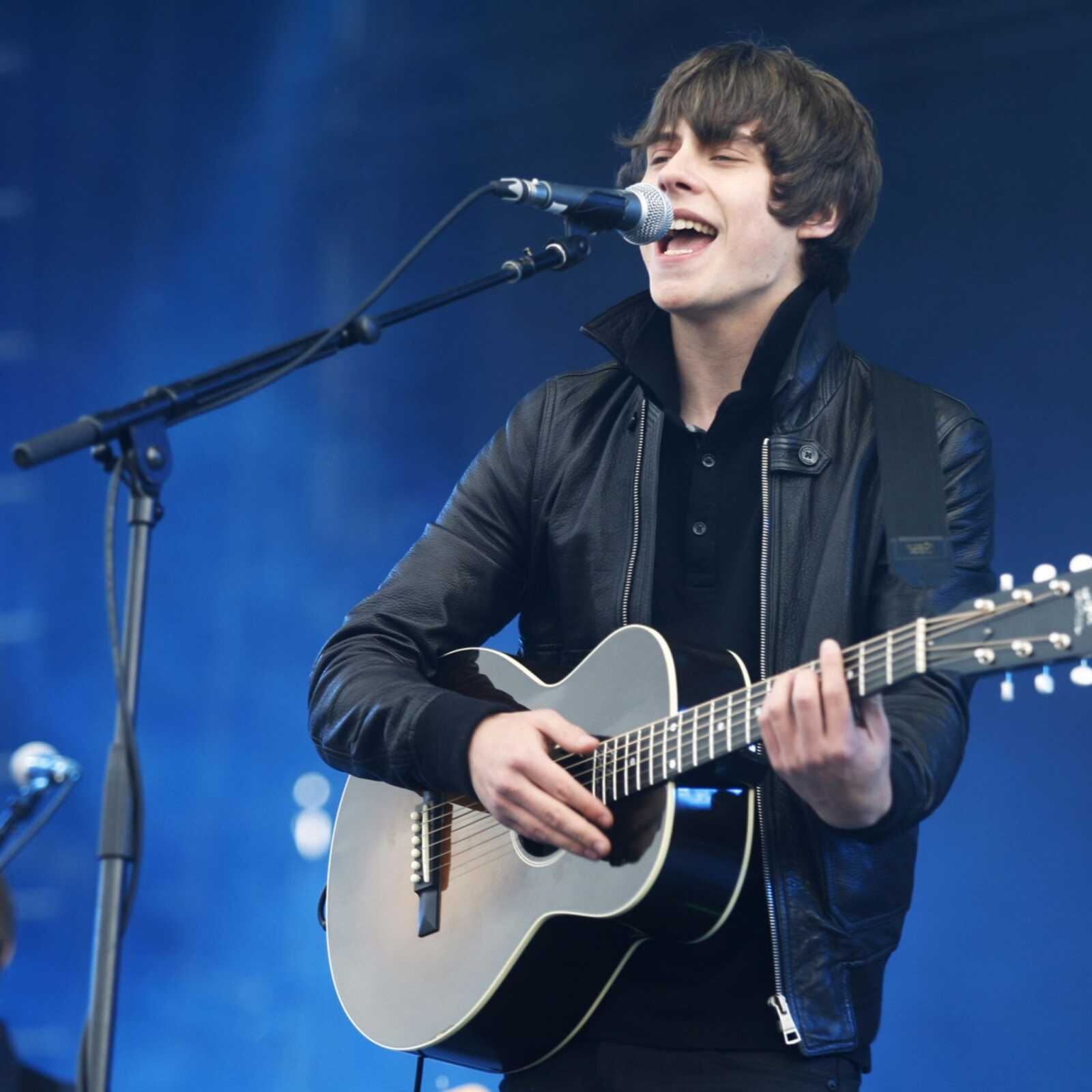 Jake Bugg Wallpapers (29 images) - WallpaperCat