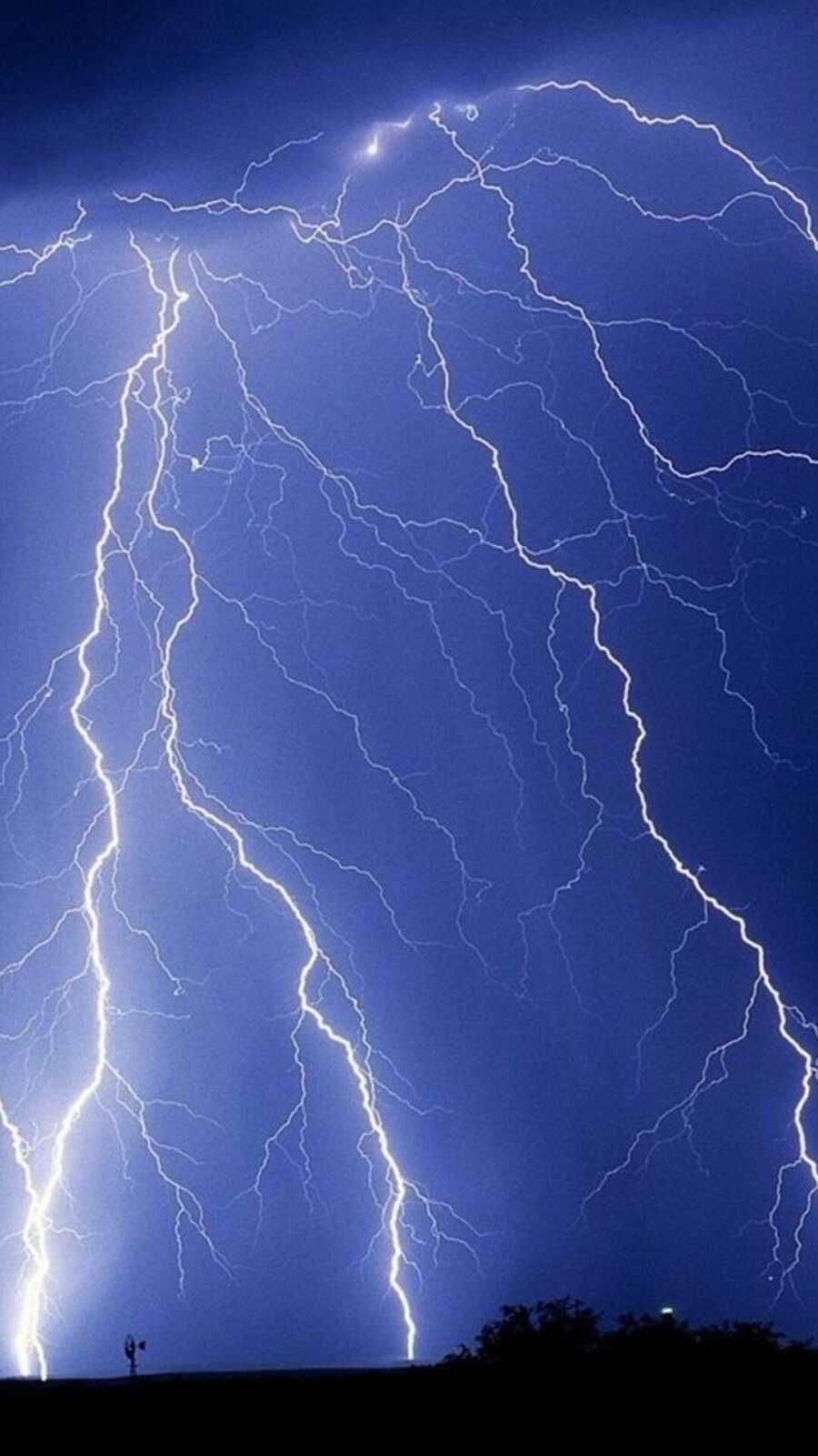Thunder Wallpapers (87 images) - WallpaperCat