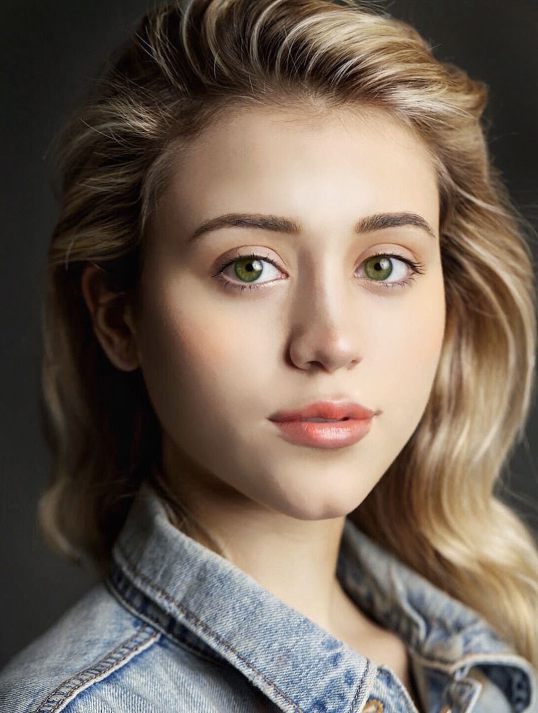 Caylee Cowan Wallpapers (27 images) - WallpaperCat