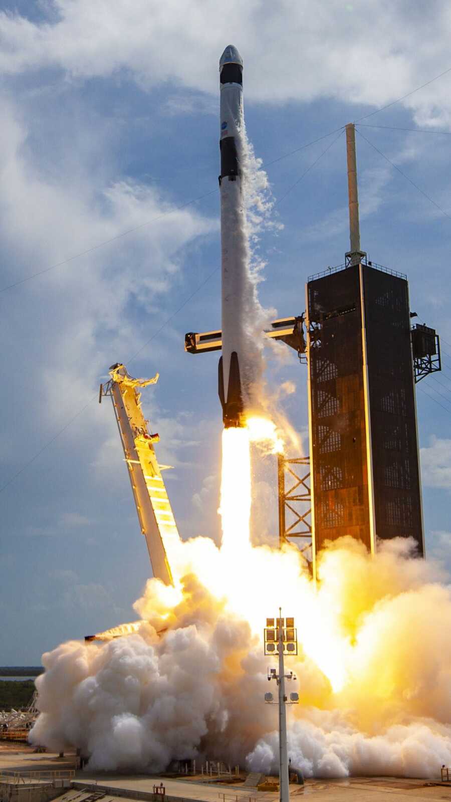 SpaceX Wallpapers (38 images) - WallpaperCat