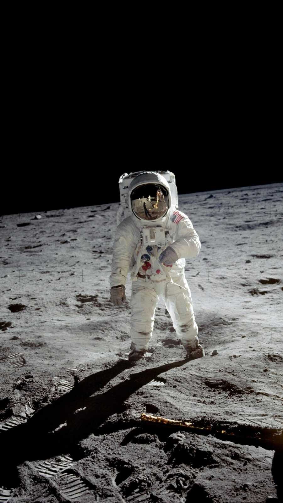 Neil Armstrong Wallpapers (17 images) - WallpaperCat