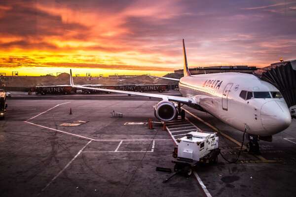 ExpressJet Airlines Wallpapers (15 images) - WallpaperCat