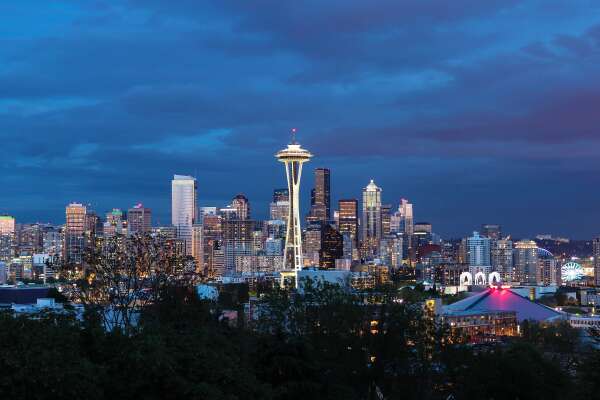 Futuristic City Skyline Wallpapers (31 images) - WallpaperCat